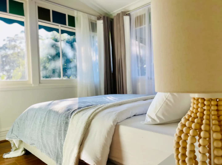 Family Friendly House (Walk To Rail, Parking) - Crows Nest