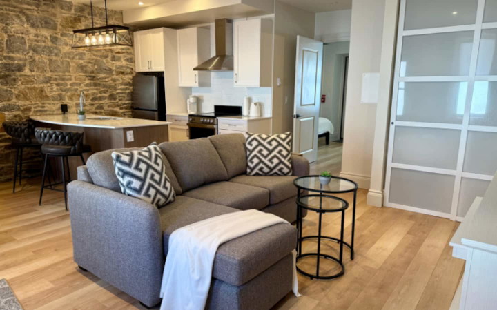The Furguson Suite 103 At 5 Clothier Street West - Kemptville