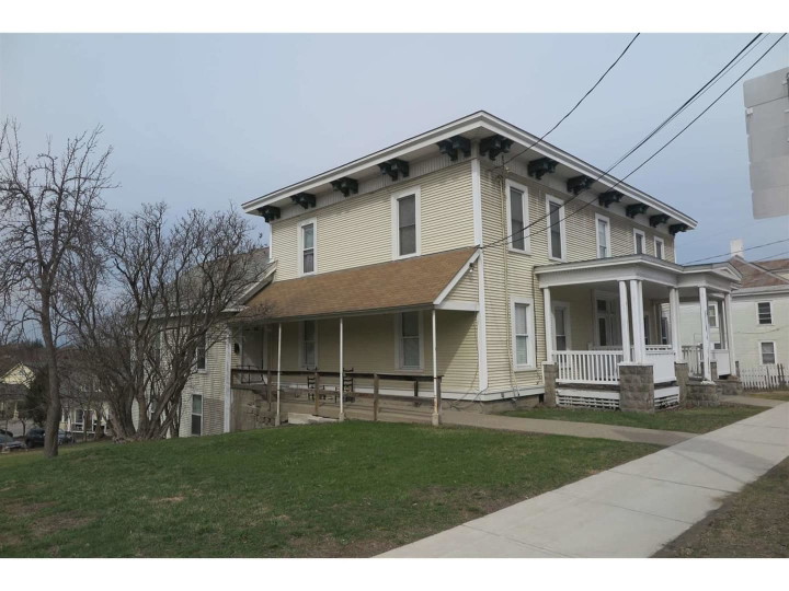 Charming 2br Retreat | Steps From Shops & Dining - Middlebury, VT