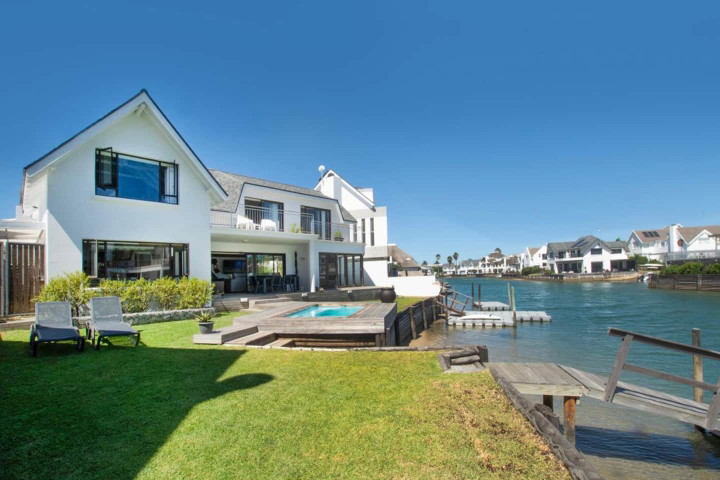 Family Home On Canals - Saint Francis Bay