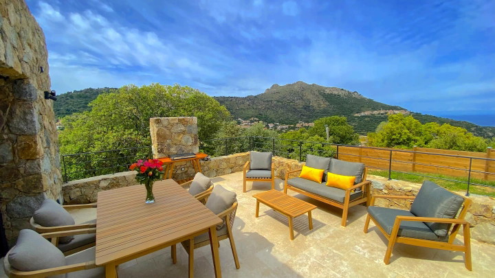 Beautiful Sea/mountain View Apartment - L'Île-Rousse