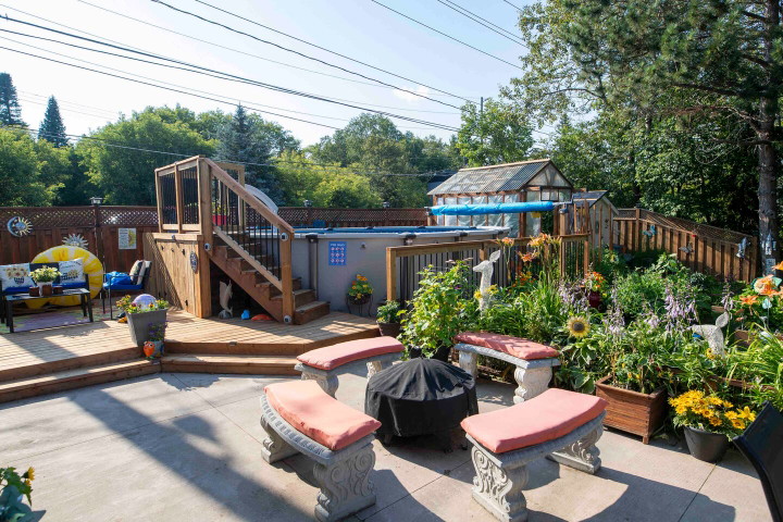 Weekly, Monthly Discounts, Clean, Comfy Pet Friendly, Sleeps 4, Hostess Managed - Thunder Bay