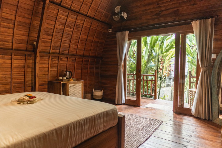 King Bungalow 2 - In House Retreat At Lumeria - Ubud