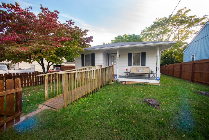 Liggett Lounge: Great Location For All Occasions - Lexington, KY
