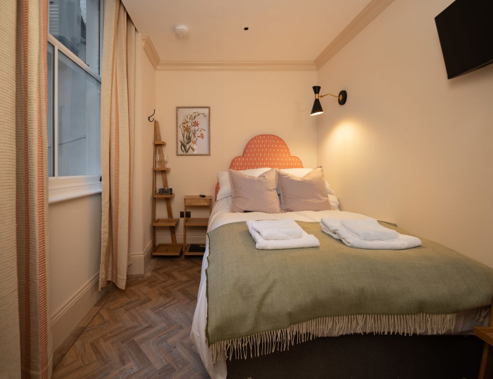 Petite Elegant Notting Hill Studio - Central London