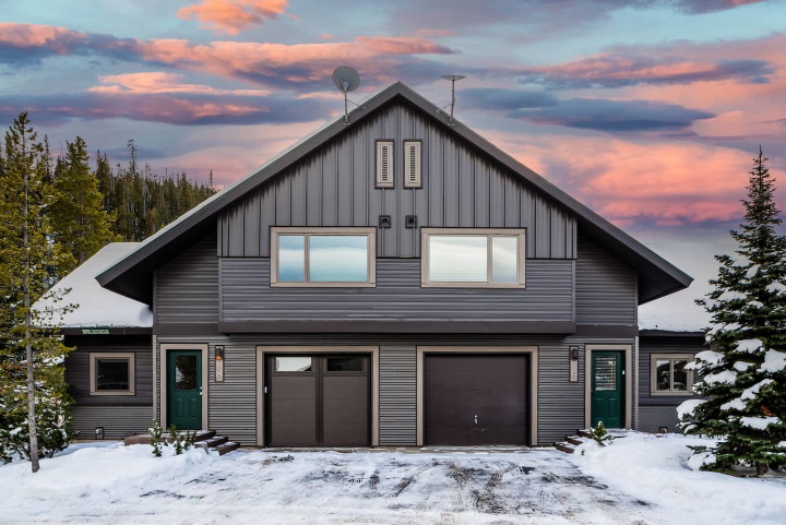 Camp Tuwani Ski-in/ski-out Condo Retreat Big Sky - Big Sky, MT