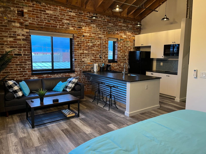 Arch Building Lofts - Unit 6 - Redmond, OR