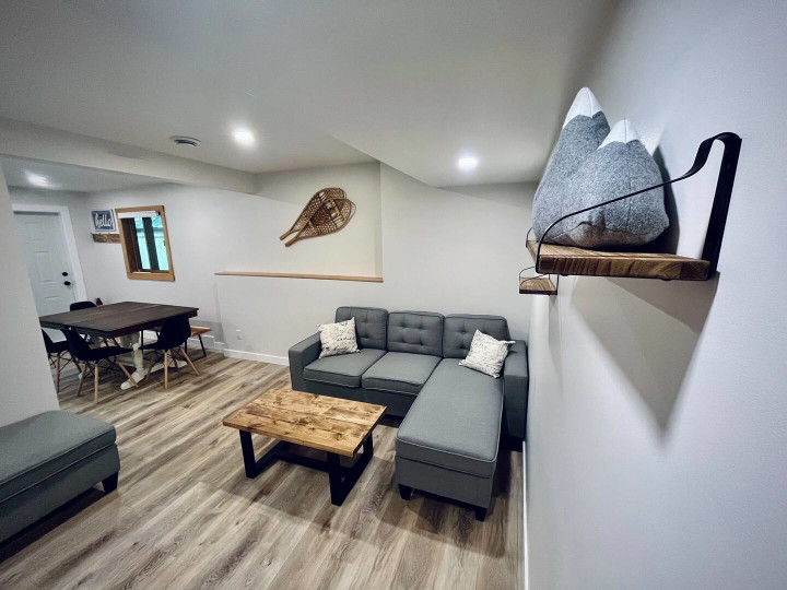 Newly Renovated 1 Bedroom + Bunks In Forest - Fernie