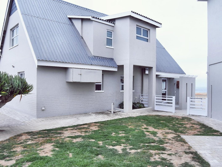 4 Bedroom Beachfront Home - Namibia