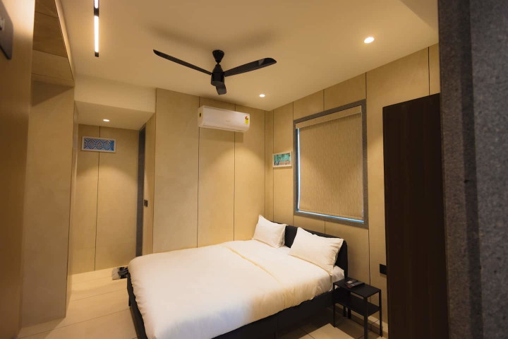 Nirrtul Pearl | Studio Apartment | Cozy & Quite - Surat