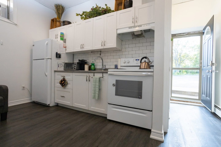 Lovely 1-bedroom Unit. Walk To Falls. Park Free! - Niagara Falls