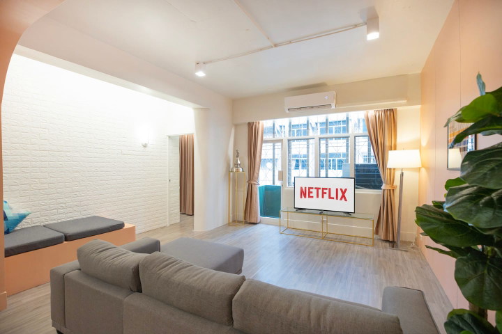 Rare & Value 3br Apt  100 Sqm  1 Min To Platinum - Bangkok