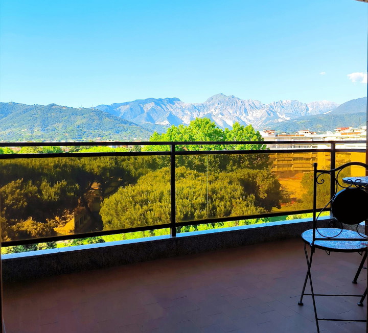 House By The Marmo River - Carrara