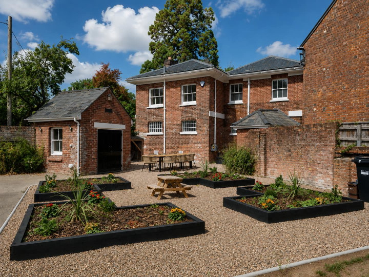 Stay In Hampshire's Historic Old Police Station - Fordingbridge