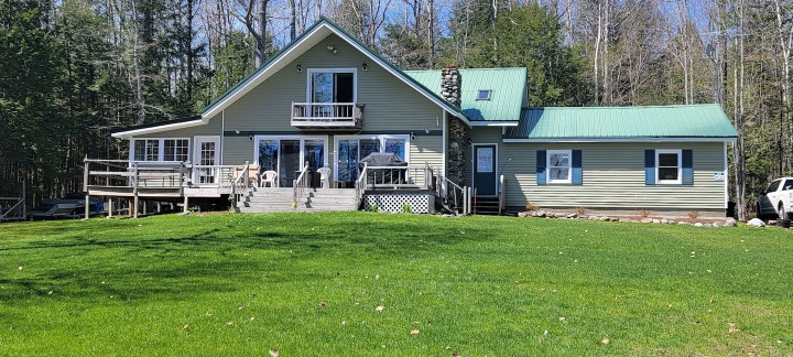 Spacious Waterfront Home, 3 Bedrooms, 2 Full Baths - Old Town, ME