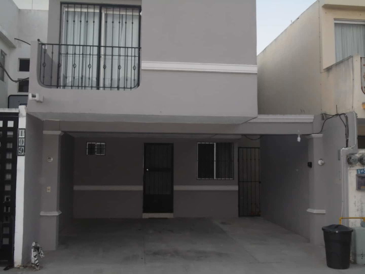 Fully Air-conditioned, Suitable For Work And Family - Mexico