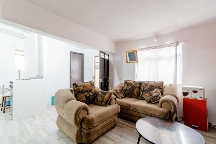 2.- Pequeña Habitación En Pleno Centro Y Terraza - México