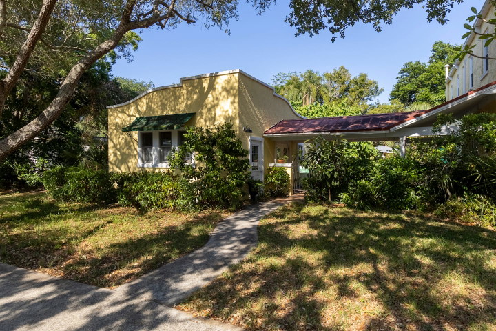 Cottage In Old Downtown Melbourne - Melbourne Beach, FL