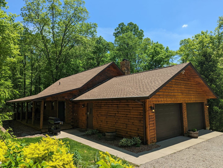 La Bellota Cabin - Secluded, Hot Tub, Sauna, Game Room, Massage Chair - Ohio