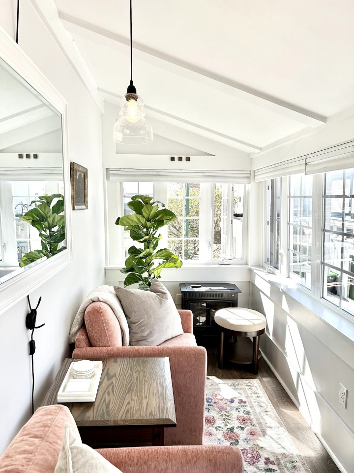New! The Secret Sunroom Cottage - Petoskey, MI
