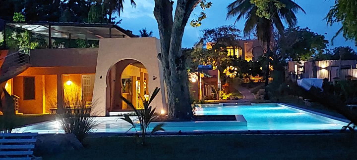 Diani Beach Luxury Villa With An Outdoor Shower - Diani Beach