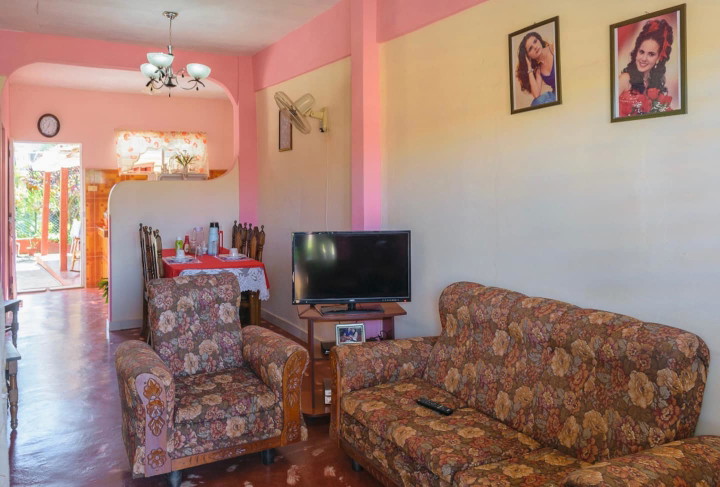 Casa Céntrica Con Sistema Solar Y Wifi 24horas. - Cuba