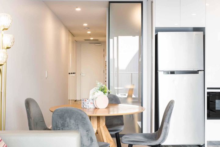 Modern 2b1b @ Canberra Center With Car Space - Canberra