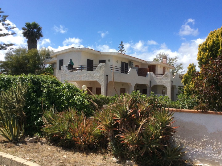 Beautiful Apartment In Villa, Private Beach With Umbrellas And Sunbeds - Marzamemi