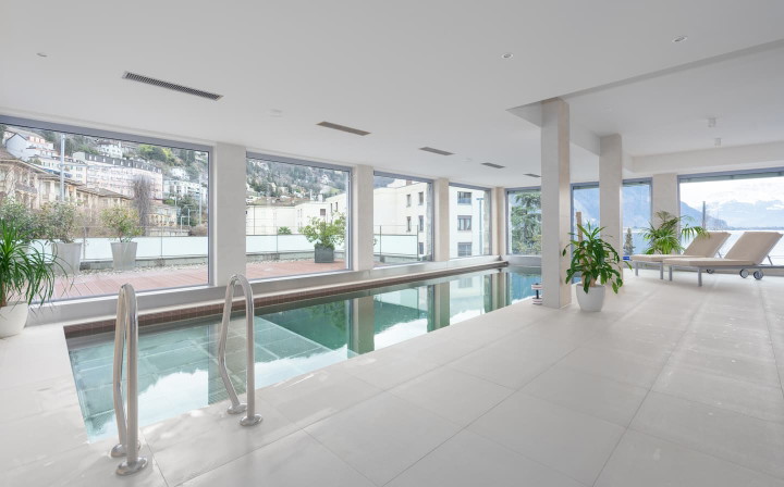 Montreux 1 Bedroom Lake View Apartments + Spa C2.6 - Leysin