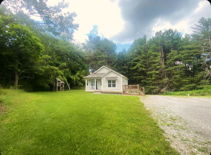 Mt. Tabor Hideaway - Blacksburg, VA