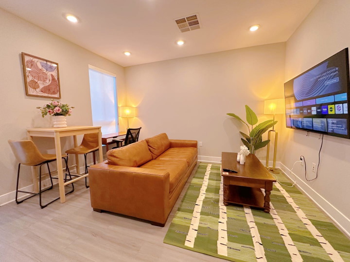 Irvine Studio| Cpw Parkplace Area Jamboree - Santa Ana, CA