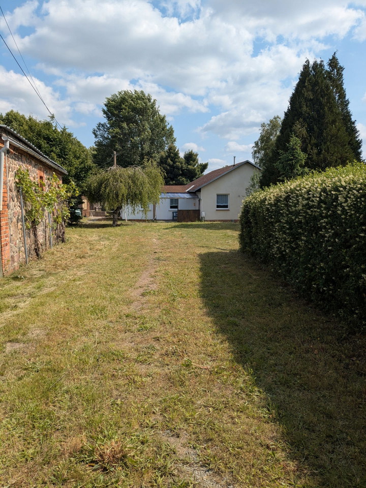 Maison Dans La Verdure - Calau