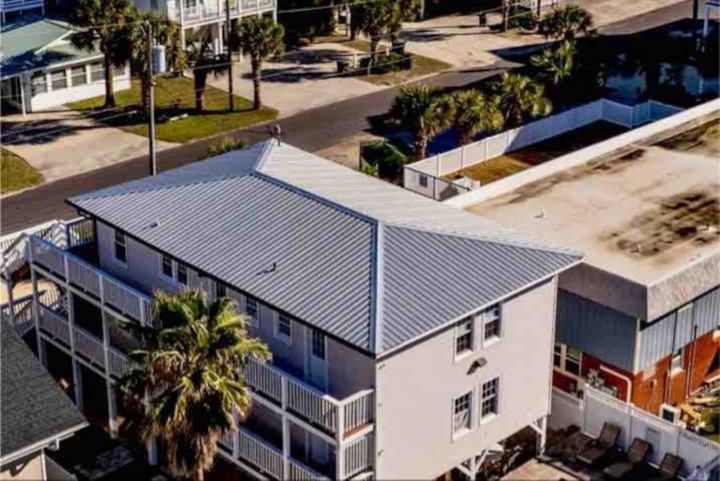 Private Home In Cherry Grove W/ Pool Jacuzzi, Great Large Groups, Near Ocean - North Myrtle Beach, SC