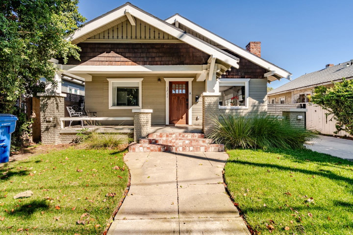 Sleeps 8 · 20 Min To Sofi Stadium · Ac, Backyard - Long Beach, CA