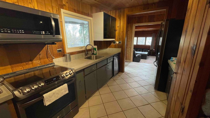 Cozy Cottage At The Lake With Hot Tub! - Regina Beach