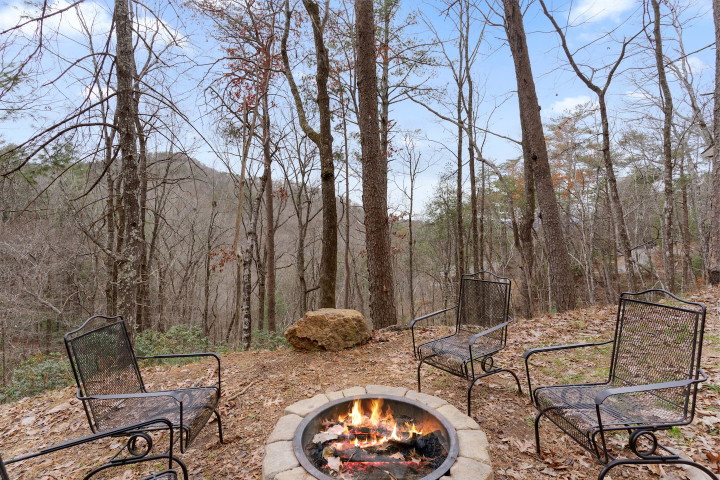 Private Fire Pit View Of Blue Ridge Mountains. - Georgia, GA