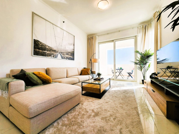 Luxury, Full 2br Apartment | Beach, Pool & Balcony - Qatar
