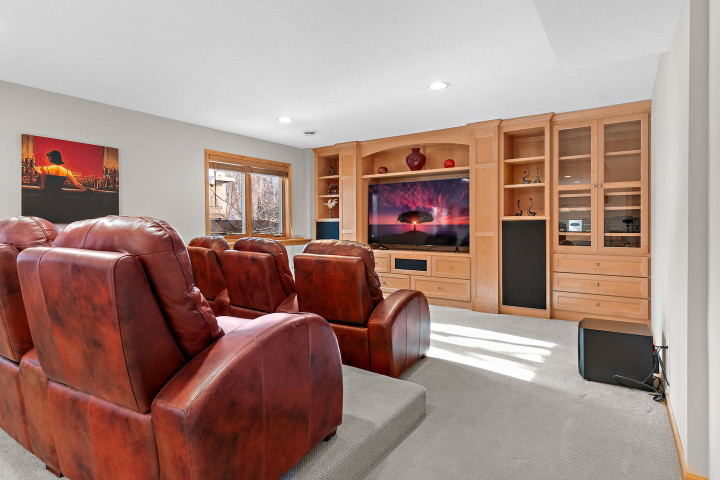 Spacious Oasis- Theater | Billiards | Gym | Office - Minnesota
