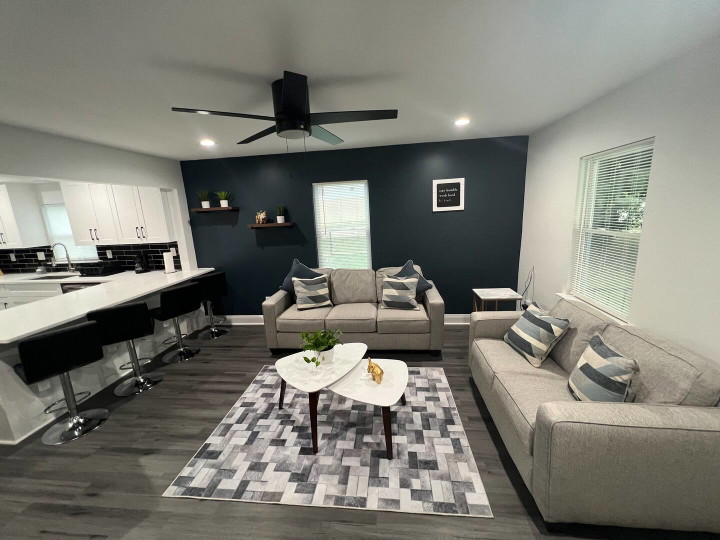 Fully Remodeled 4 Bedroom 3 Bath Home Dtgreenville - Greenville, SC