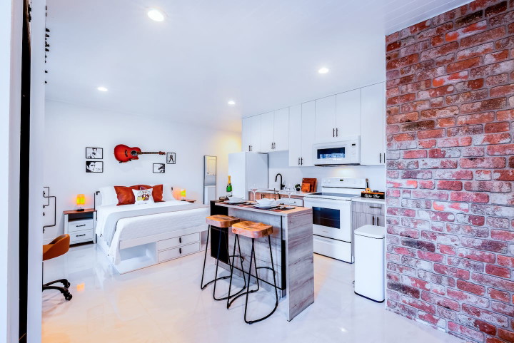 Elvis Studio Near Ucf | Private | Ev | Parking - Winter Park, FL
