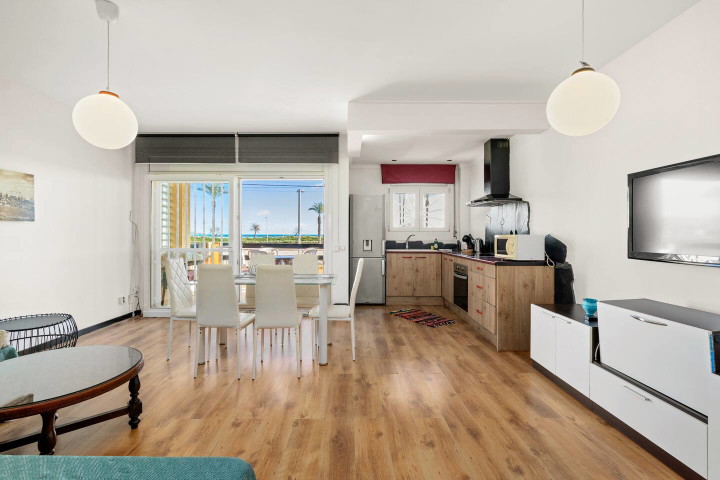 2br Apartment With Sea View Terrace - Ampuriabrava