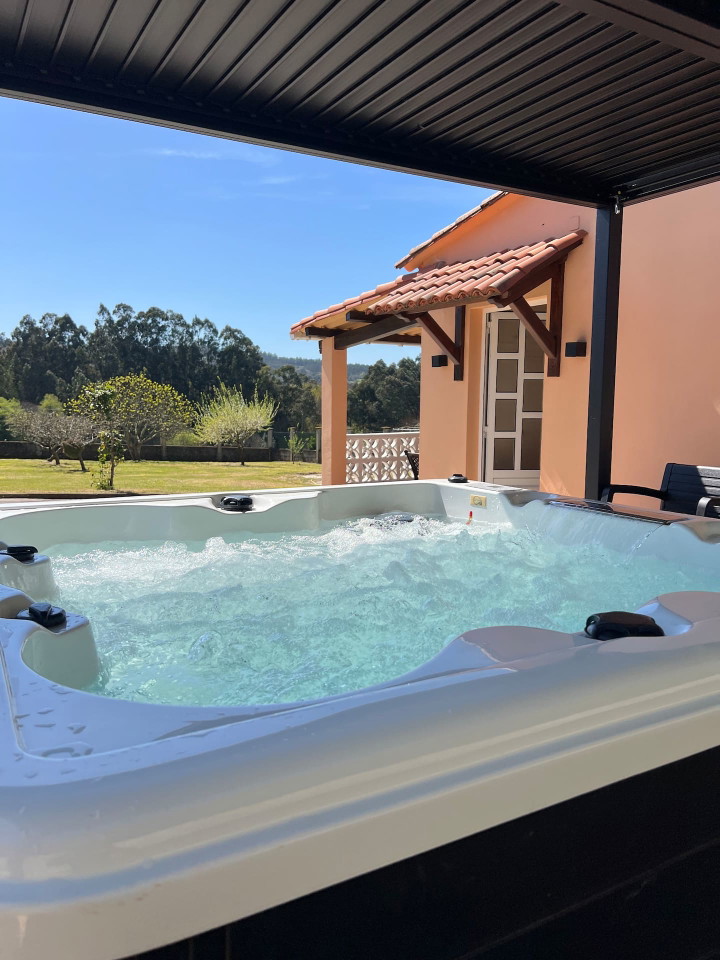 House With Pool And Jacuzzi In Abegondo, A Coruña - Cambre