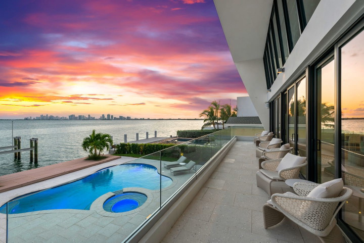 Villa Tesoro - Miami Beach, FL