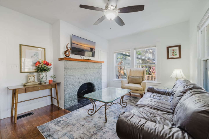 Historic 2br Near Stetson & Downtown (#2) - DeLand, FL