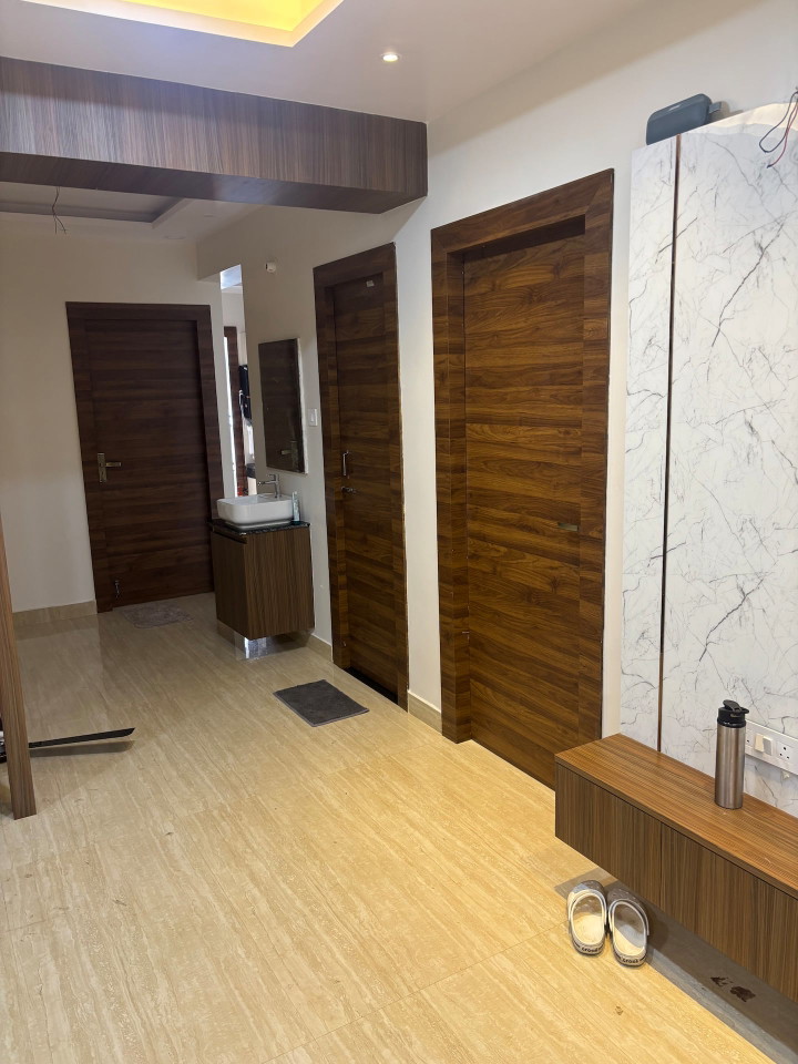 Star Galaxy Luxury Flat - India