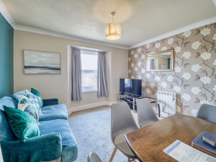 Apartment 6 - 1 Bedroom Town View - Totnes