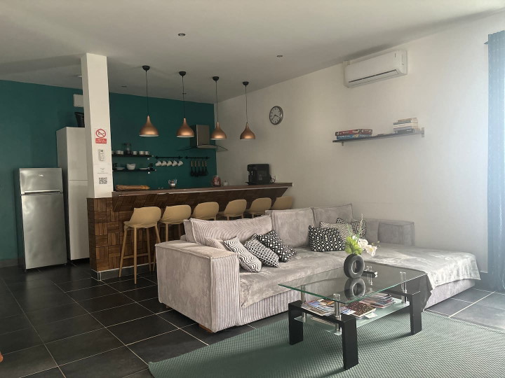 Modern Design House And Free Parking - Beaucaire