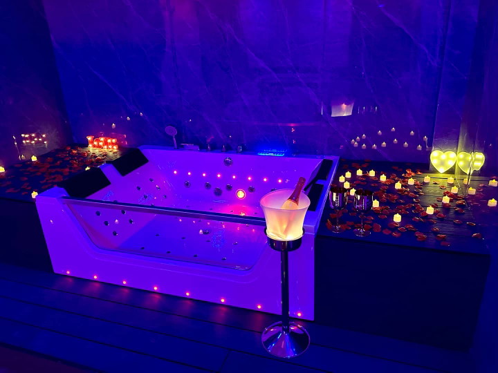 Jacuzzi Under The Starry Sky, Romantic Getaway - Talavera