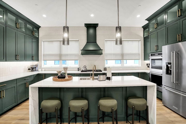 Modern Luxury | Fireplace | Rooftop Deck | Near Dt - Indianapolis