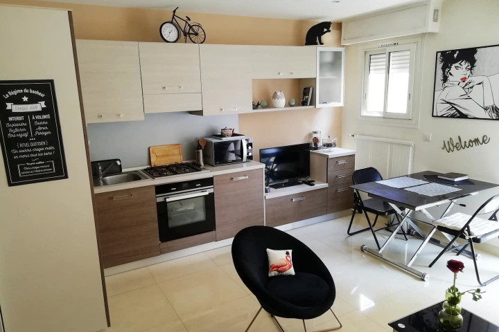 Studio Lumineux De 26 M2 Idéalement Situé. - Cannes